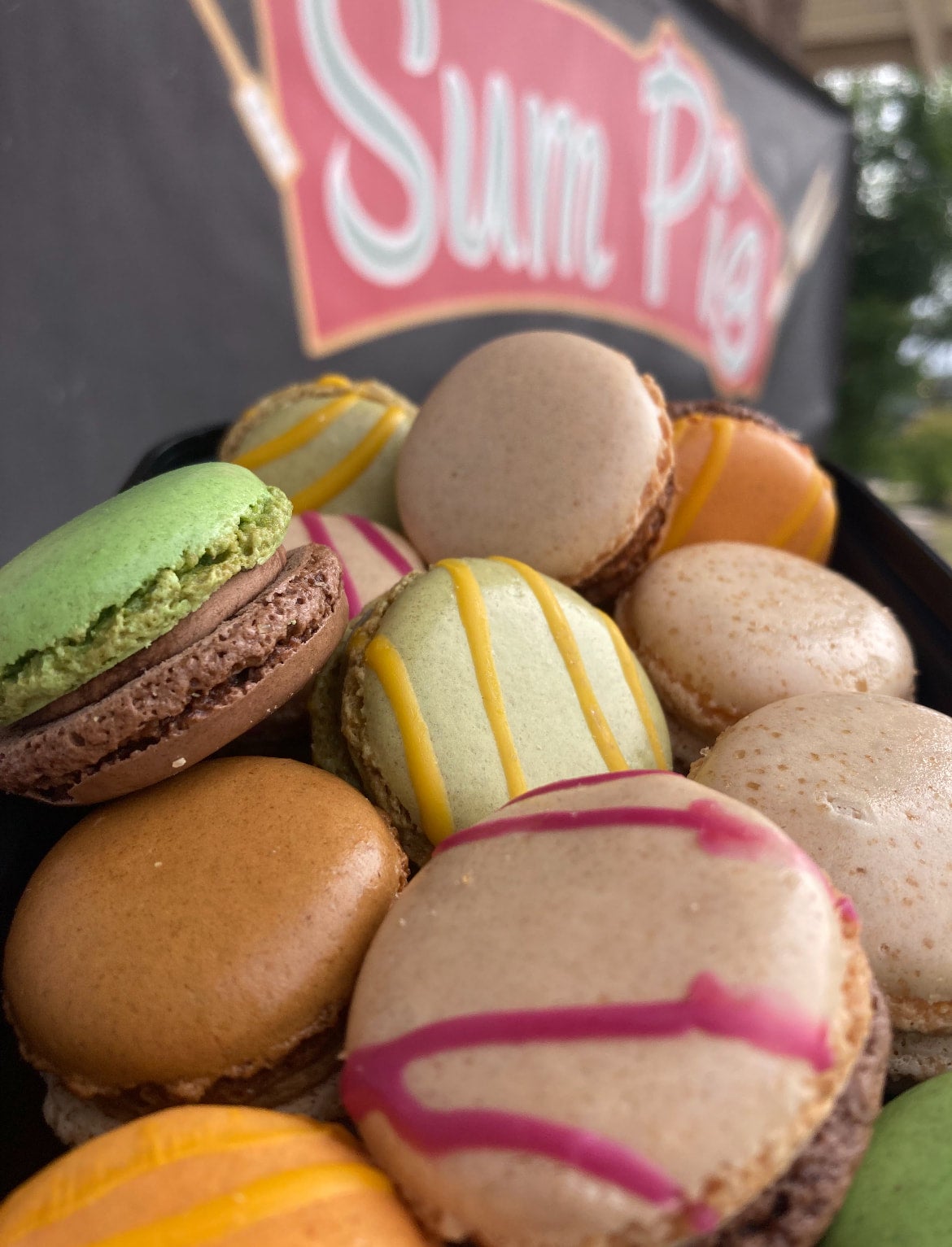 Macarons | Sum Pig Food Truck & Catering
